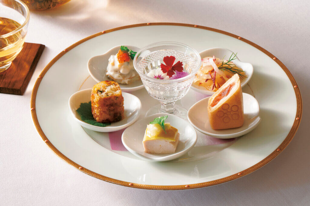 平日限定【横浜ロイヤルパークホテル】地上268mにて味わう「天空のチャイニーズアフタヌーンティー “夕映えの幻想と香味甜品”」 - 話題の情報が満載！横浜みなとみらい21公式ウェブサイト