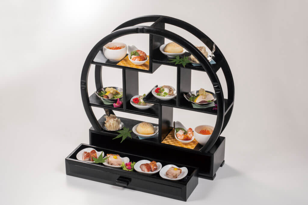 【横浜ロイヤルパークホテル】新商品「チャイニーズハイティー“天空茶楼”」販売 地上 268mからの夜景とともに点心やお酒を楽しむ贅沢なひとときを - 話題の情報が満載！横浜みなとみらい21公式 ...